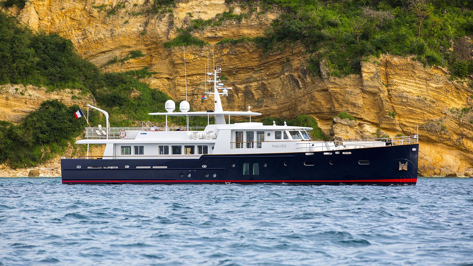 Top 4 reasons to purchase Ocea motor yacht Paolyre